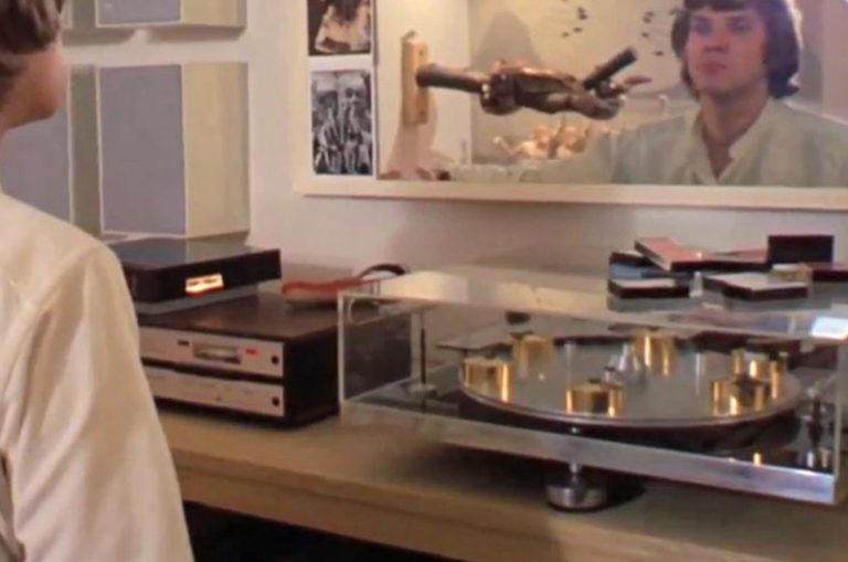 Transcriptors Hydraulic Reference Turntable as seen in A Clockwork ...