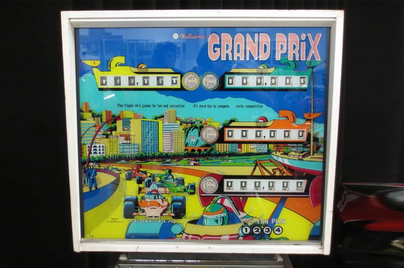 Grand Prix pinball machine - Film and Furniture