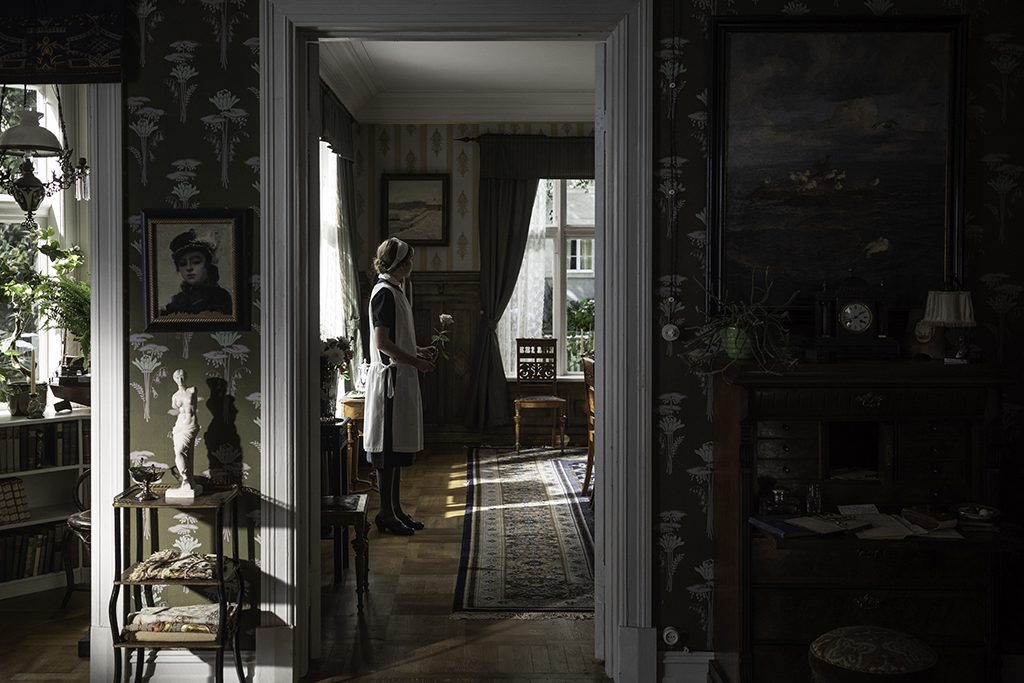 A Home That Remembers: The Design of Sentimental Value - Film and Furniture